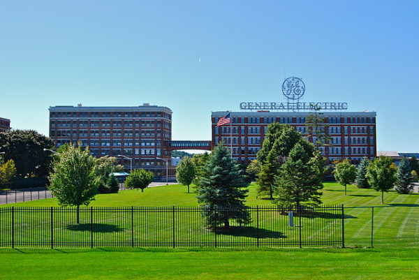 General Electric compra dos empresas dedicadas a la impresión 3D